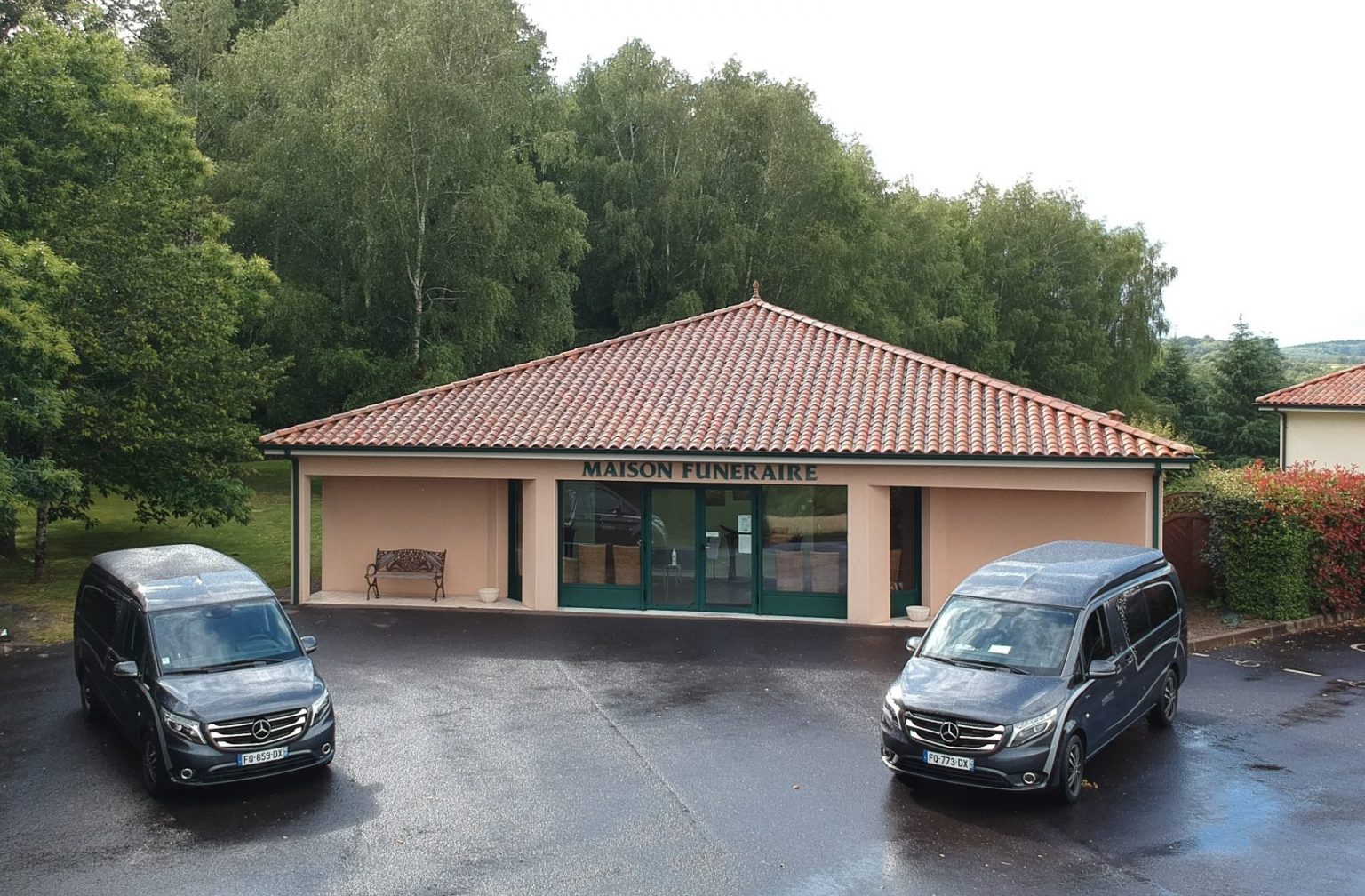 Nos maisons funéraires – Pompes Funèbres Merigot